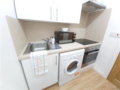 North Road PCM £660 p.c.m. To Let